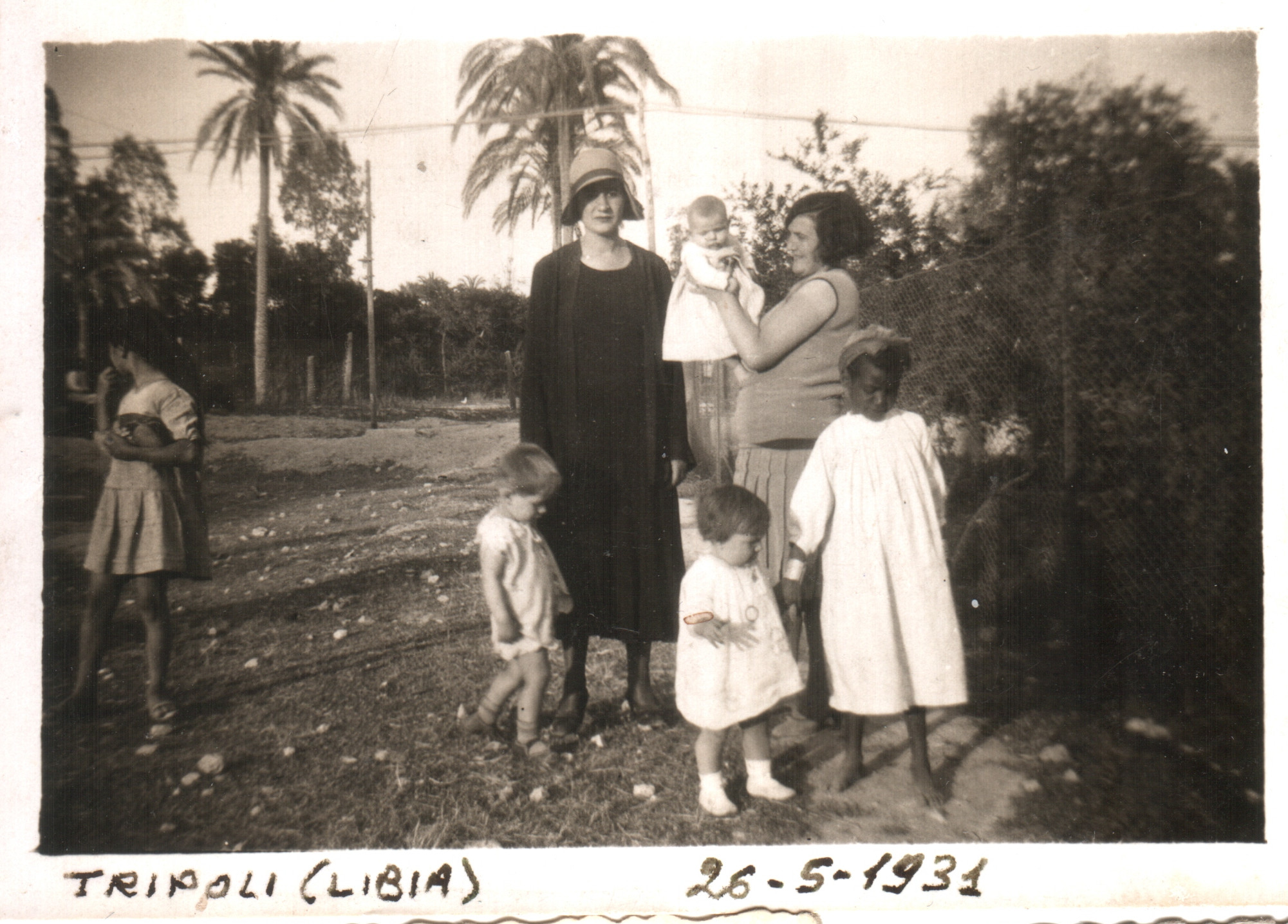 Bombe su Ferrara | Italiani all'estero - I Diari Raccontano